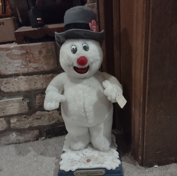 North Pole Productions Holiday Rare Animated And Sings Frosty Snowman Poshmark